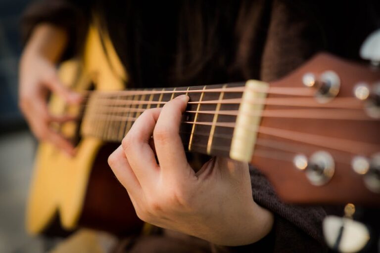 Guitar Fretboard Notes: A Comprehensive Guide For Beginners - Owning A ...